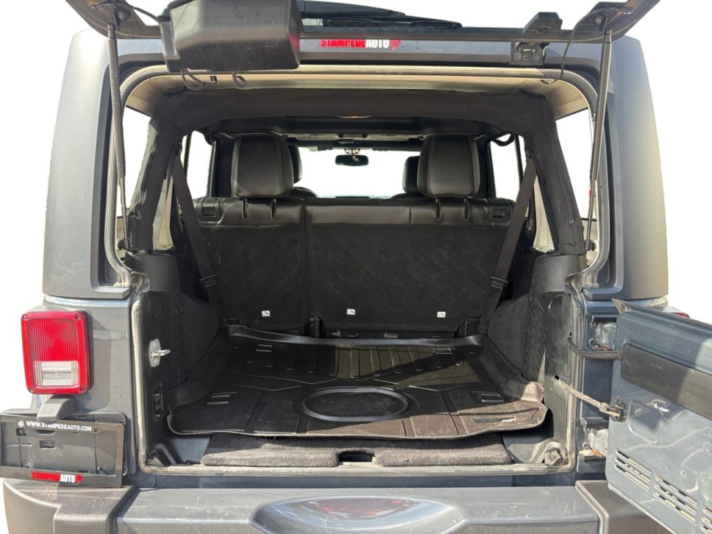 Used 2018 Jeep Wrangler JK Unlimited | SAHARA EDITION | HEATED LEATHER ...