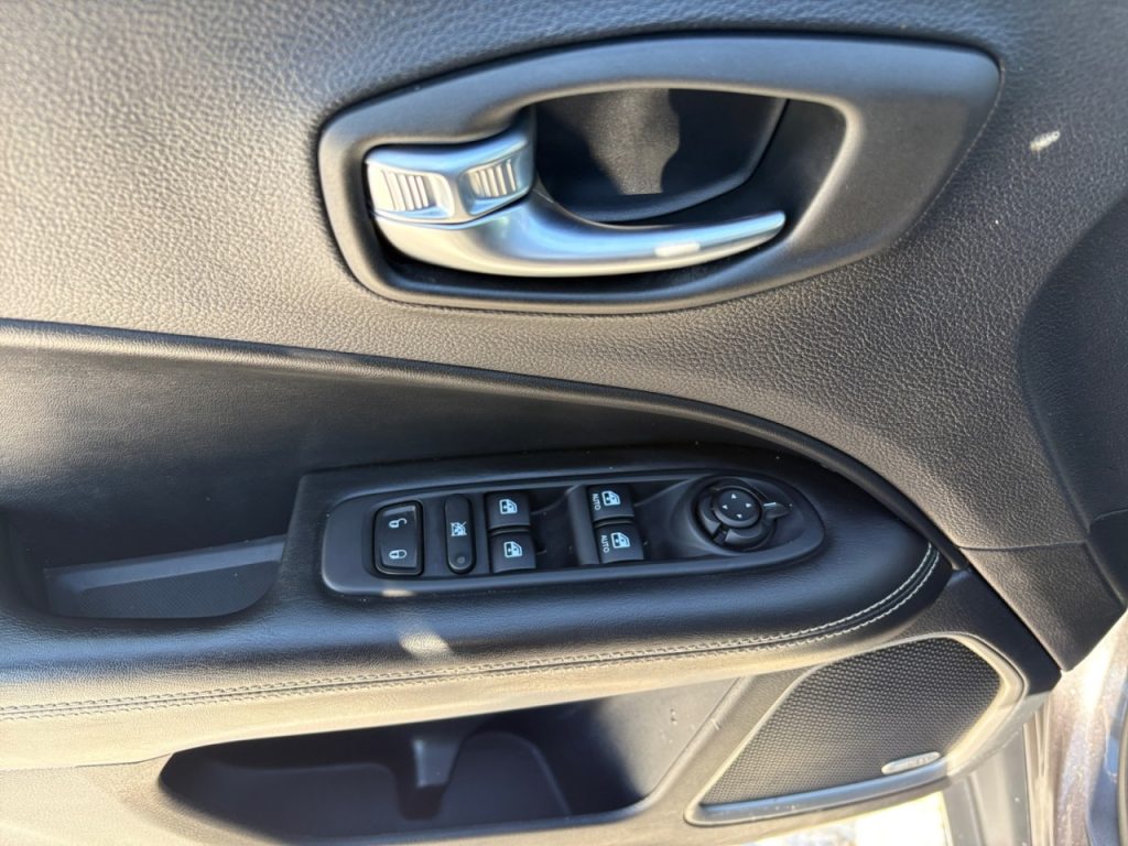 Used 2021 Jeep Compass 80th Anniversary | LEATHER | HEATED SEATS | LOW ...