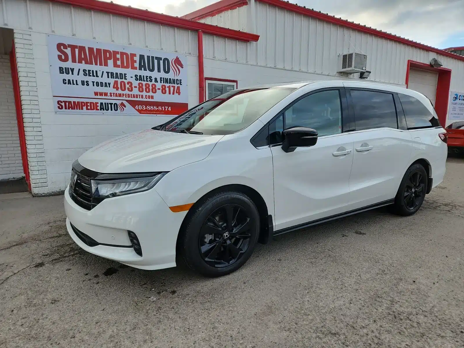 Used 2023 Honda Odyssey | 21570022742 | Stampede Auto