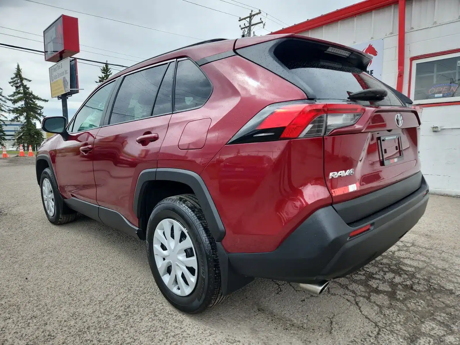 Used 2020 Toyota RAV4 | 21570023060 | Stampede Auto