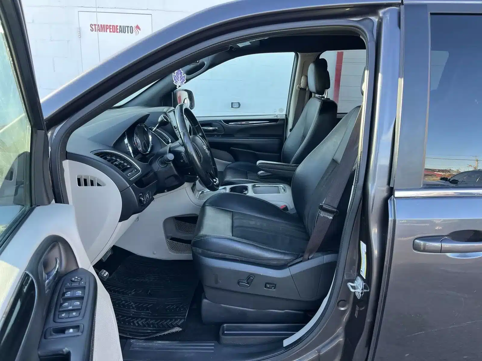 Used 2019 Dodge Grand Caravan for Sale in Calgary | Stampede Auto